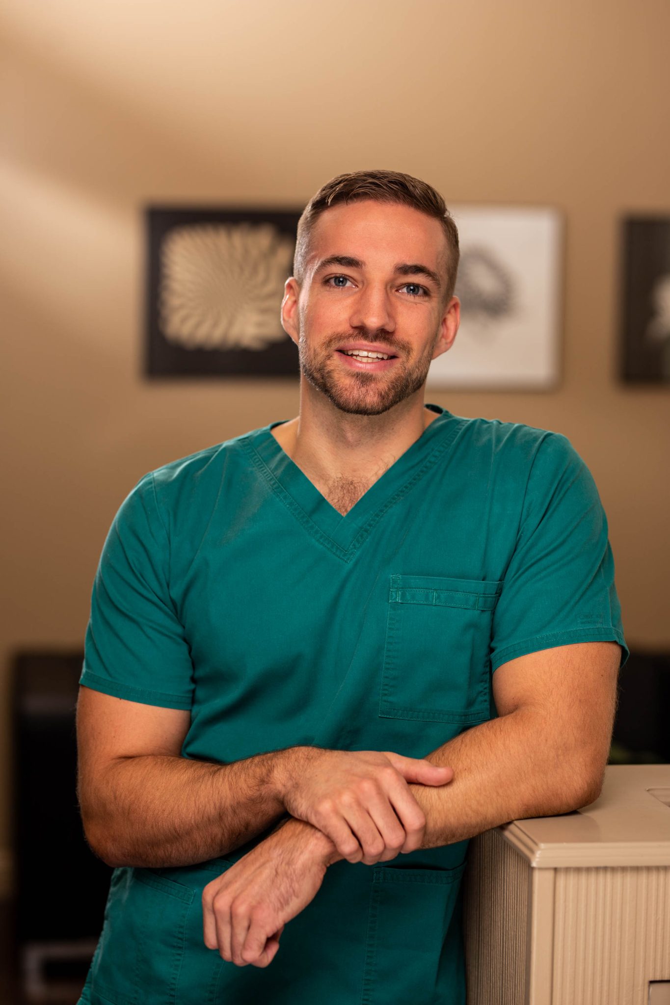 Dr. Decker Roland - Gáspár Dental